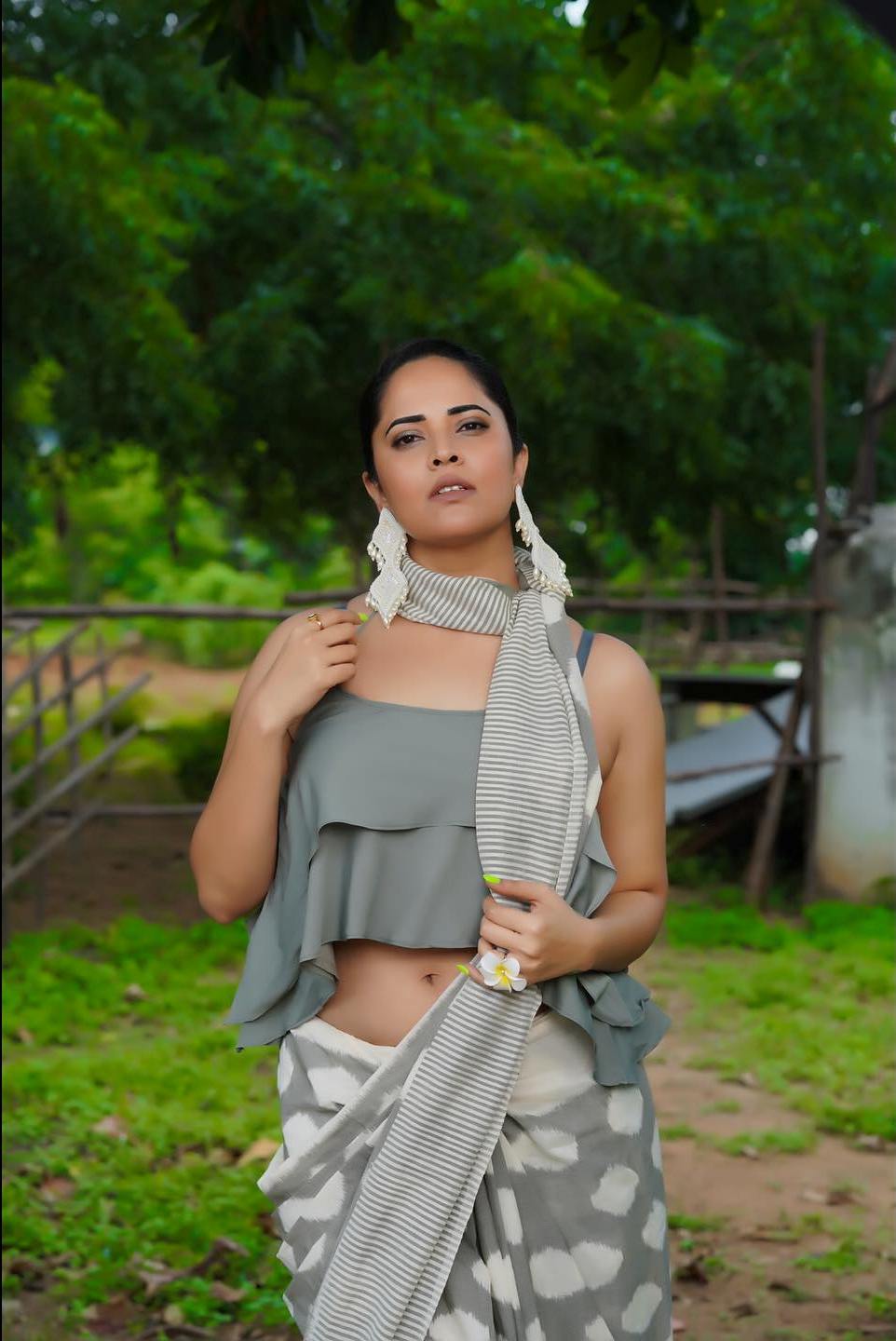 Anchor Anasuya: అనసూయ అందాలు అదరహో..!-Namasthe Telangana